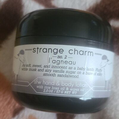 Black Cauldron Bath Salts, Goth Gift, Epsom Salt, Dead Sea Salt, Luxury ...