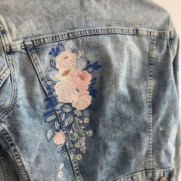 Roses Machine Embroidery Design. Delicate Flowers #1. Large Composition ...