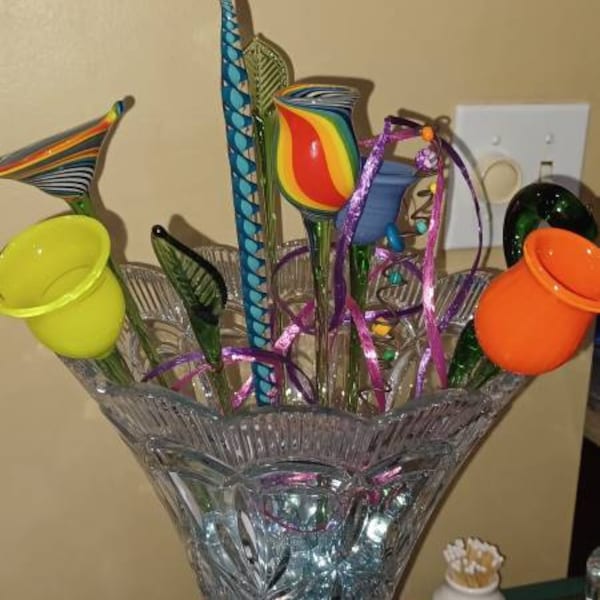 Flower One-hitter Smoking Pipe | Heady Glass Pipe | Flower Pipe for ...