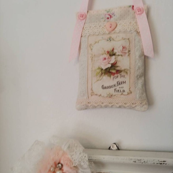 Retro Inspired Lavender Sachet/hanger/keepsake - Etsy