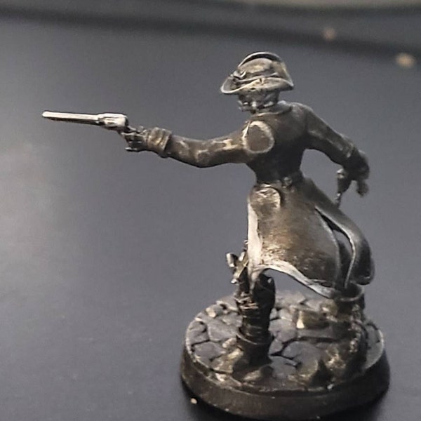 Hastur King in Yellow Eldritch Cultist Bishop Epic Miniatures 3d ...