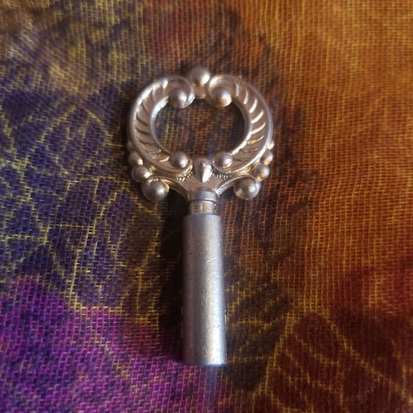Brass Antique Lamp Switch Key - Vintage Skeleton Key - Vintage Barrel ...