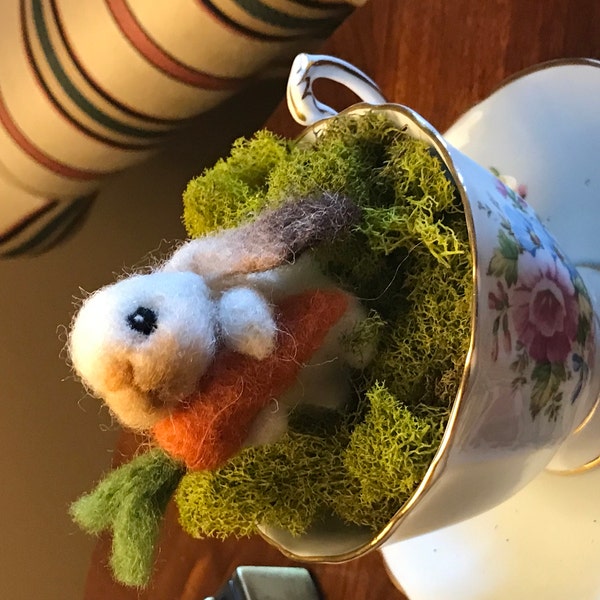 Needle Felted Lop Eared Bunny With Carrot, Needle Felted Cottontail ...