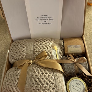 Classy Gift Basket for Women Cozy Gift Box With Blanket, Socks, Candle ...