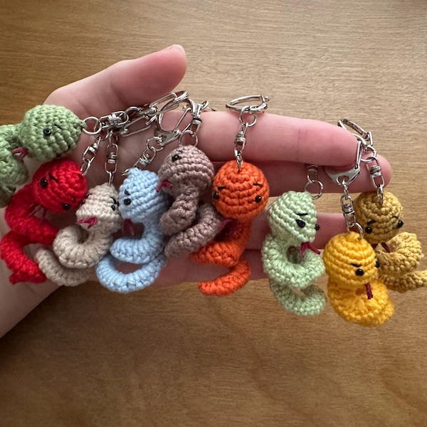 Amigurumi Tarantula Poecilotheria Metallica. Crochet Imitation of a ...