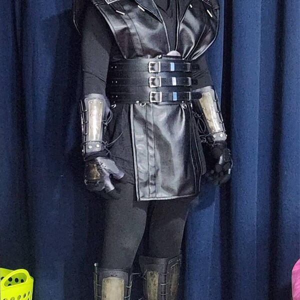 Samurai Iron Bracers: Leather Armored Cosplay Accessory for LARP, Post ...