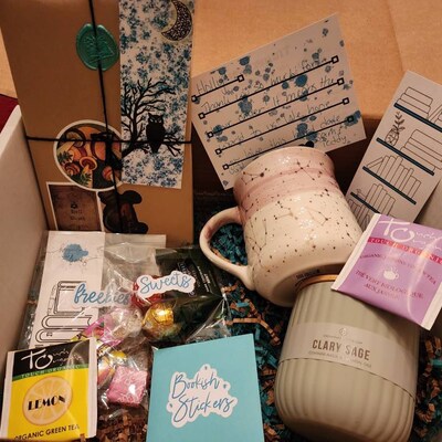 Blind Date With a Book Box, Blind Date With a Book, Mystery Book Box ...