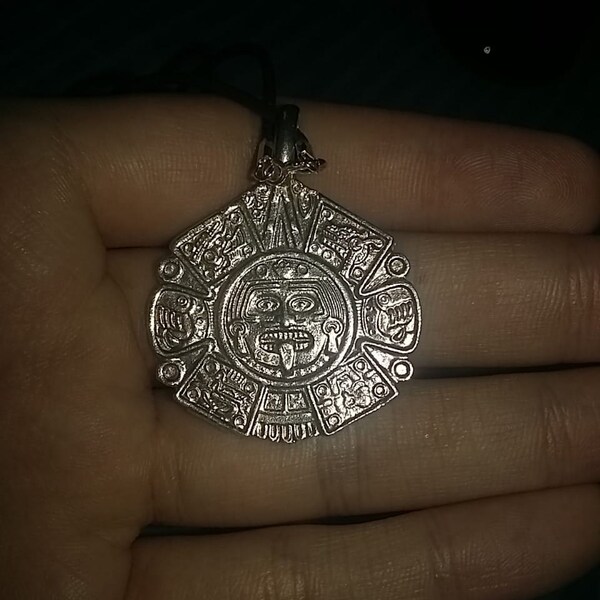 Aztec Sun Stone Calendar Tonatiuh God Sun Amulet for Power and Energy ...