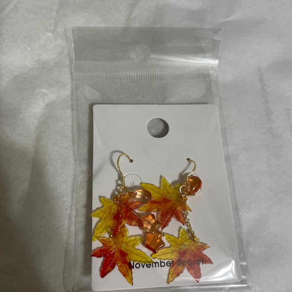 Frog on Lily Pad Earrings, Frog and Floral Petals Lovely Drop Earrings ...