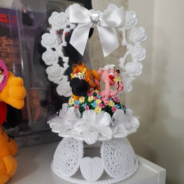 Garfield & Arlene Wedding Cake Topper Entwined Tails Cat Kiitty Custom ...