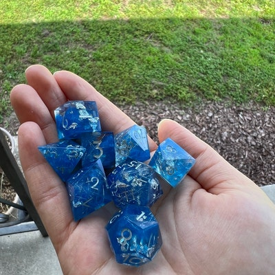Zero-one hatsune Miku Inspired Dice Set for Dungeons and Dragons ...