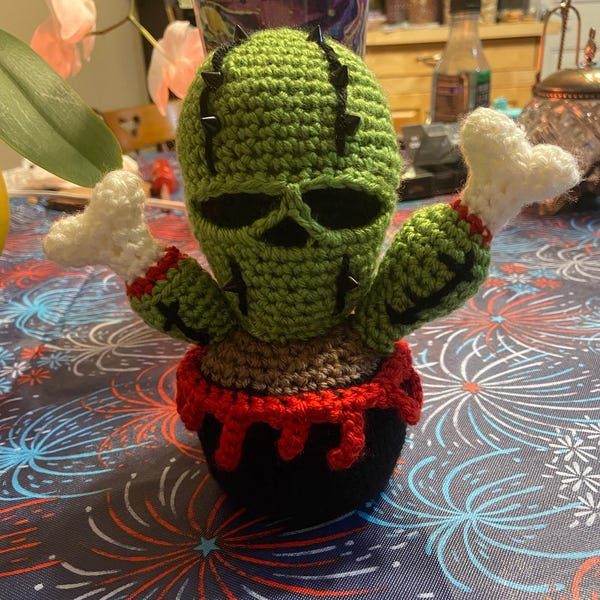 Crochet Creepy Cactus in the Pot Halloween Crochet Pattern Unusual ...