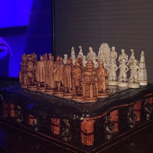 Wooden Chess Set battle of Thrones Pieces Wood - Etsy