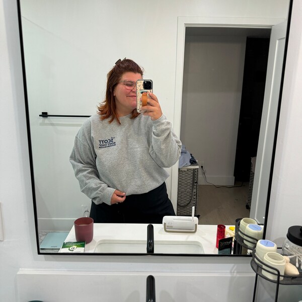 Keith Scott Body Shop Tv Show Pullover - One Tree Hill - Hoodie - Etsy