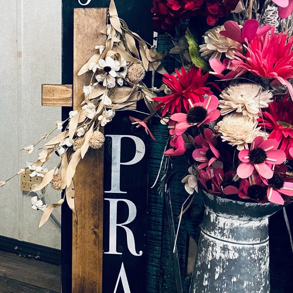 Hand Painted 'just Pray' Wood Sign - Farmhouse Religious Decor - Etsy