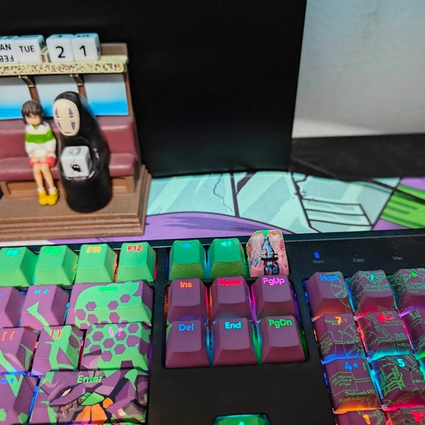 ASTRONAUT in Galaxy Space Artisan Keycap, Astronaut Custom Keycaps ...