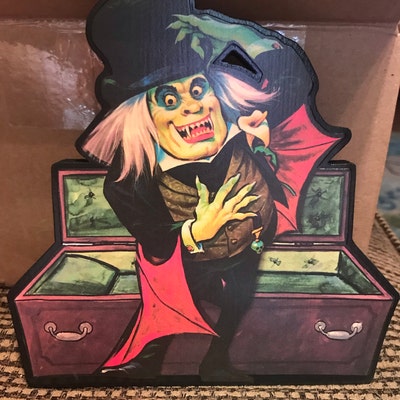 Retro Halloween Decoration Vampire victorian - Etsy