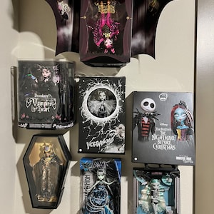 Monster High Haunt Couture Style Display Shelf Buy Multiples and Save ...