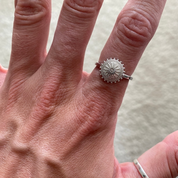 Gold Sun Shape Ring, Beautiful Sun Rays Polished Silver Ring, Cute ...