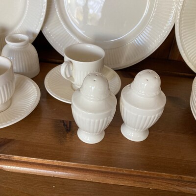 Classic Wedgwood CANDLELIGHT Covered Serving Dish, Elegant White Bone ...