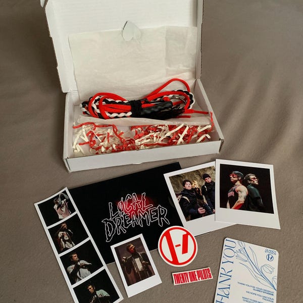 PRE-ORDER Handmade Clancy Stole - Etsy