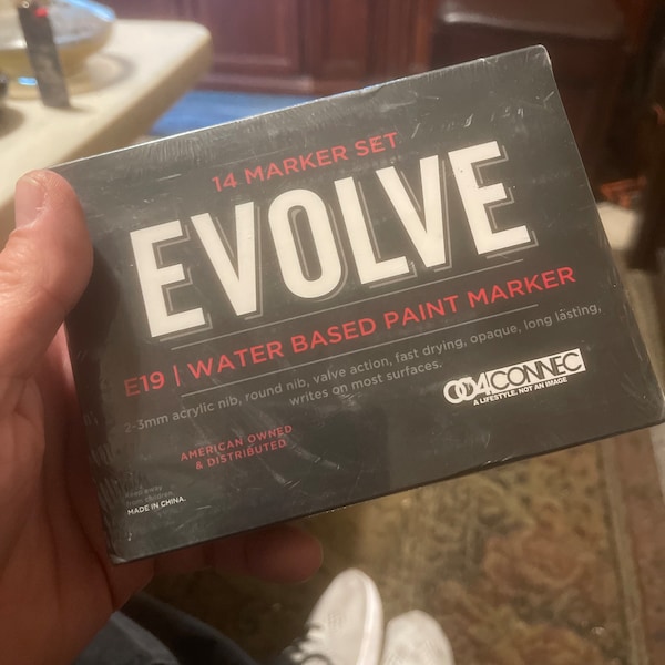 Evolve Elite Spray Paint 12 Pack - Etsy