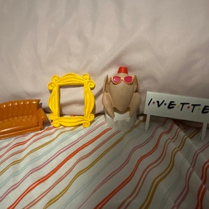 Friends PIVOT Ornament - Etsy