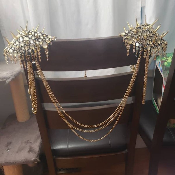 Crystal & Chain Epaulette: Spiked One Shoulder Jewelry - Etsy