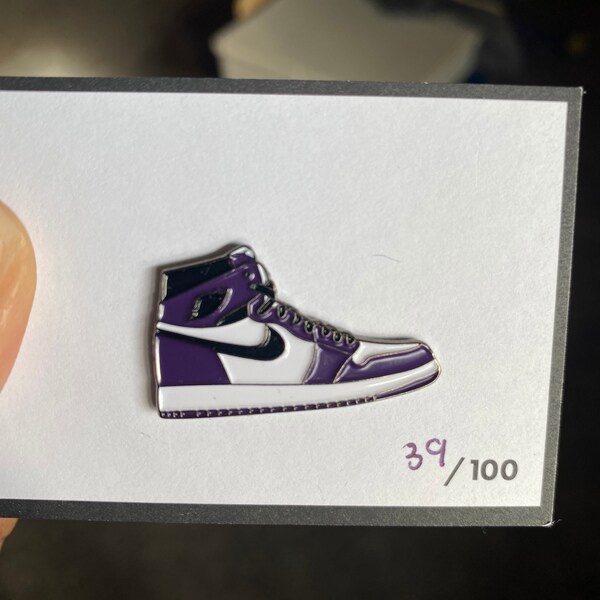 Got ‘em Sneaker Pin - Etsy