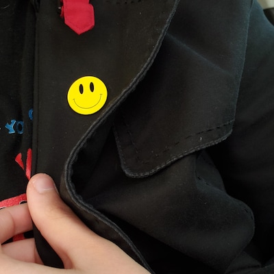 Yellow Smiley Face Pin Soft Enamel Lapel Pin Game Strong Brooch 1 Pinback Button Badge Happy ...