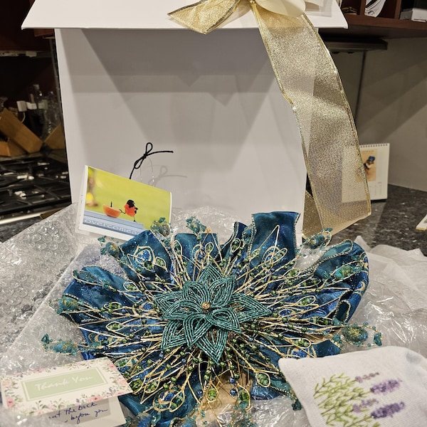 Elegant Tree Topper Star Silver and Black Bow Tree Topper Lightweight ...