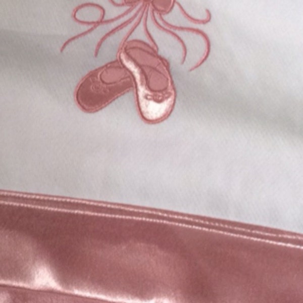 Ballerina Ballet Shoes Machine Embroidery Digital Applique - Etsy