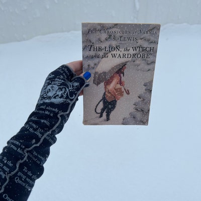 Peter Pan Writing Gloves Fingerless Gloves, Arm Warmers, J.M. Barrie ...