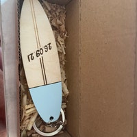 Custom Surfboard Keychain With Engraved Name - Etsy