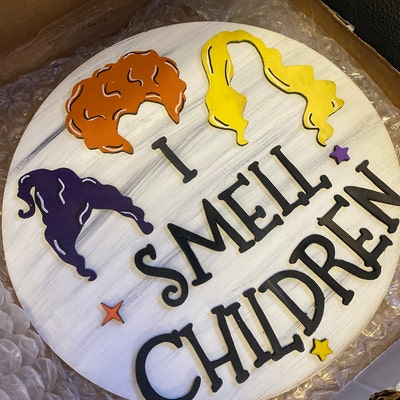 Hocus Pocus Door Hanger I Smell Children Door Hanger - Etsy