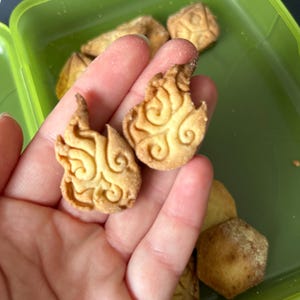 Dice Set of 6 RPG Medieval Fantasy Dnd D&D Dungeons and Dragons Cookie ...