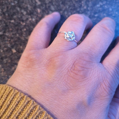 Flower Ring Delicate Sterling Silver or Gold Filled - Etsy