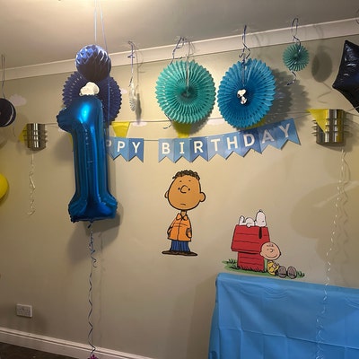 Peanuts Snoopy Charlie Brown Wall Stickers Cut to Shape Vibrant Colours ...