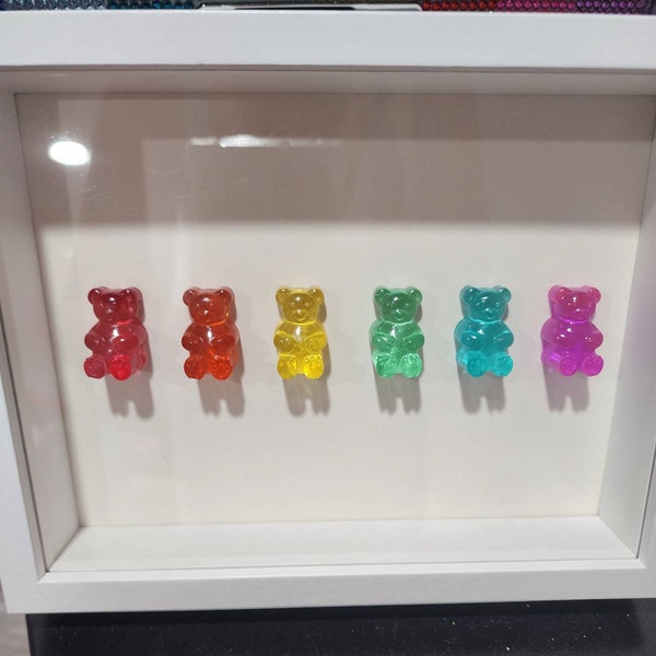 Rainbow Gummy Bear Resin Wall Art (8”x8”) Gummy Bear Pop Art, 8 Frame ...