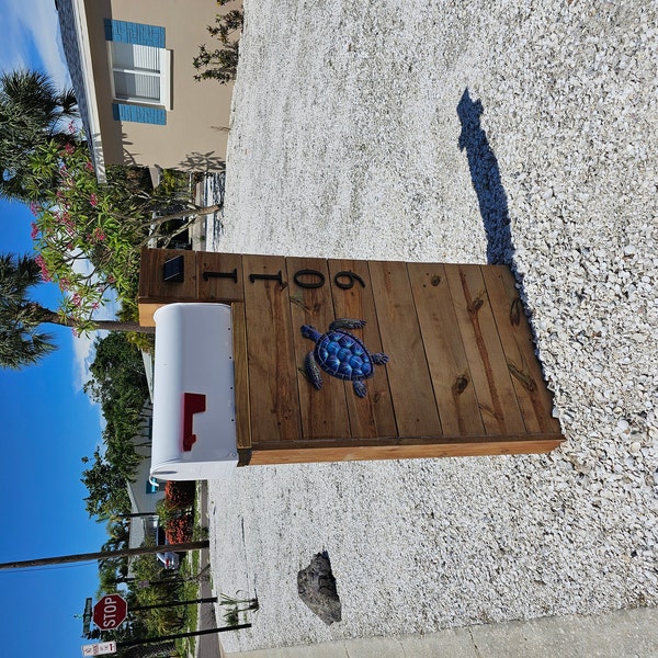 Beautiful, Handcrafted Cedar Mailbox Post; A Sure Fire Way to Bring ...