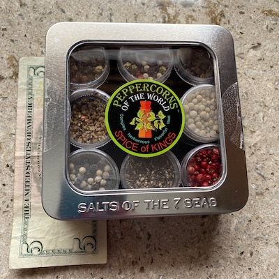 The WORLD TIN Gourmet Sea Salt Sampler 16 All Natural Salts From Around ...