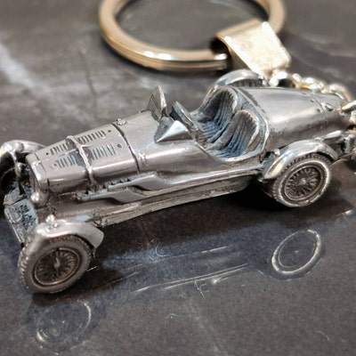 Pigeon on a 18 Inch Platinum Plated Chain Necklace Jewellery Gift Made ...