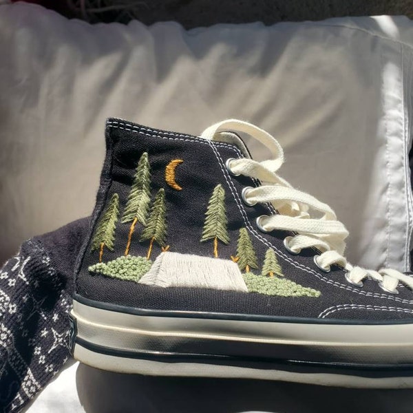 Custom Embroidered Converse High Tops Chuck Taylor 1970s/ Embroidered ...