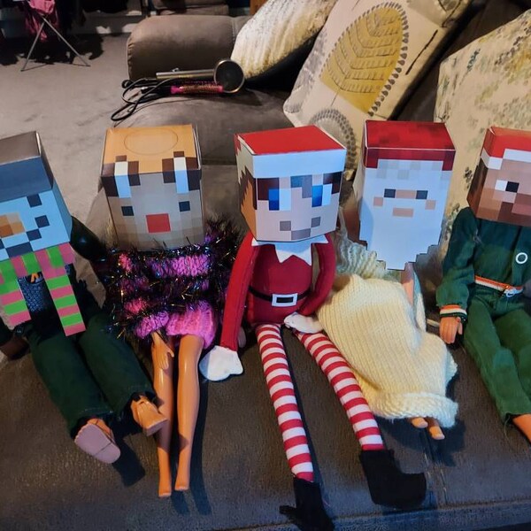 Christmas Elf Sized Elfazon Envelopes amazon Elf Prop Idea Digital ...