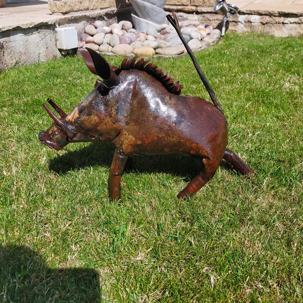 Handcrafted Recycled Metal Warthog Garden Sculpture - Reclaimed ...