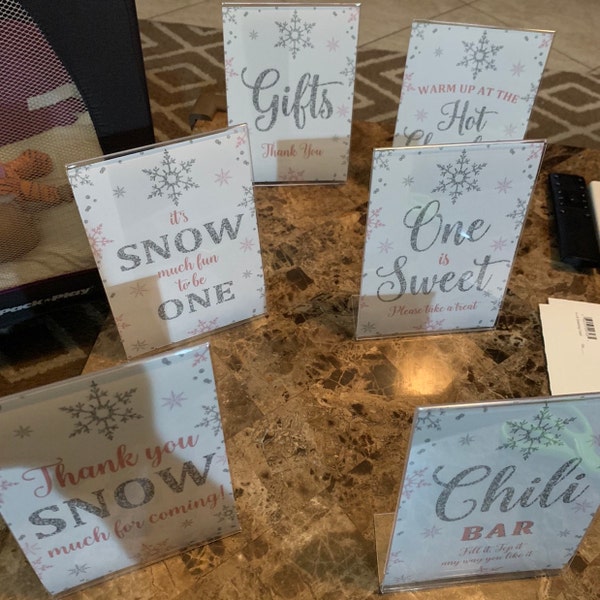 Winter Onederland Signs Set 5x7in 8x10in Included! Winter Wonderland ...
