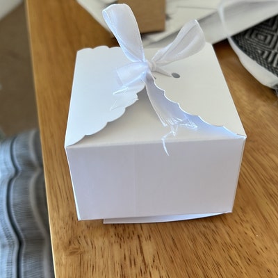 White Favour Boxes With Ribbon Set of 10 White Thank You Boxes Wedding ...