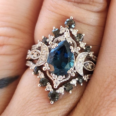 Salt and Pepper Crystal Ring 3pcs White Gold Moon Engagement Ring Black ...