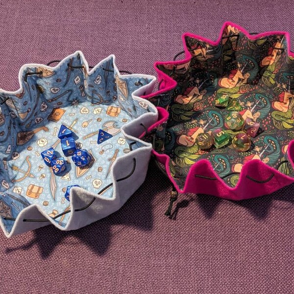 Felt Dice Bag / Tray-in-one! 63 Geeky Fabric Choices - Dice Set ...