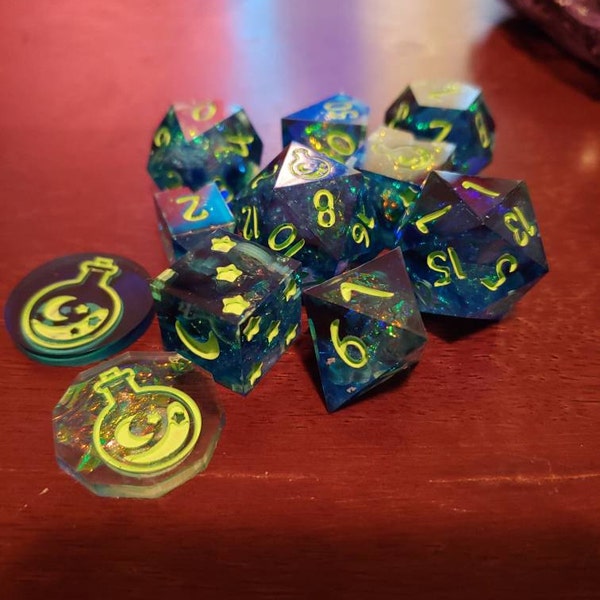 Purple and Teal, Advantage Dice Set With Matching Potion Bottle ...
